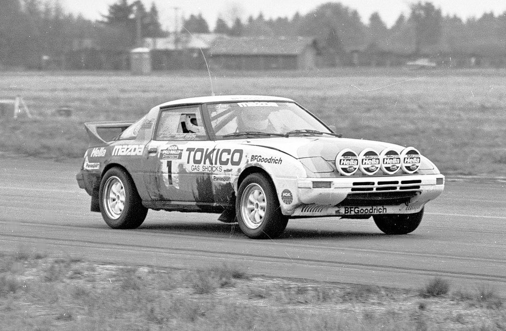 RX7s in Competition - www.RX7fb.com